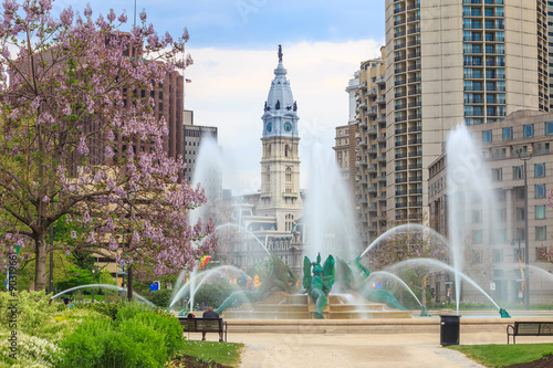 Philadelphia Walking Tour: Benjamin Franklin Parkway